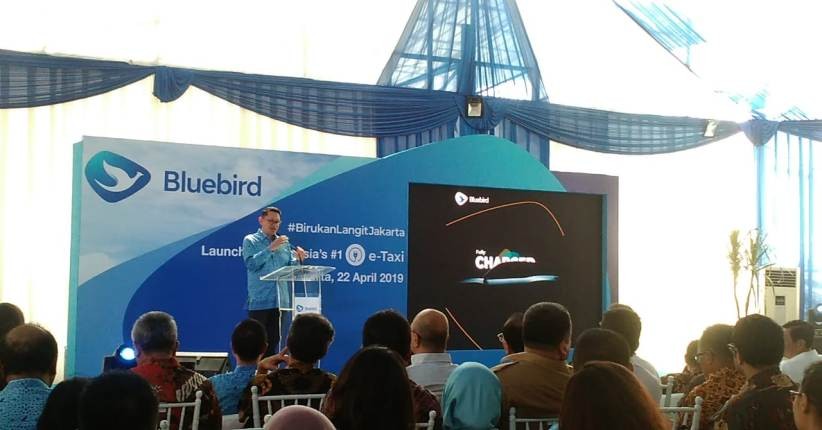 Blue Bird Luncurkan 30 Taksi Listrik, 4 Unit Tesla X untuk Silver Bird