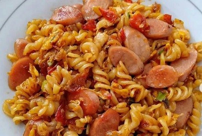 Seblak Kering Makaroni Sosis, Rasanya Gurih dan Pedas Bikin Penasaran