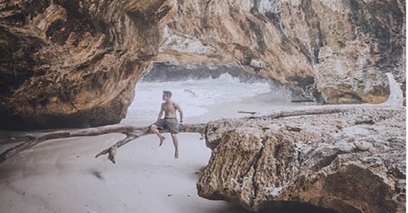 Tempat Wisata Pantai di Bali, Ada Suluban Terlihat Eksotis saat Air Surut