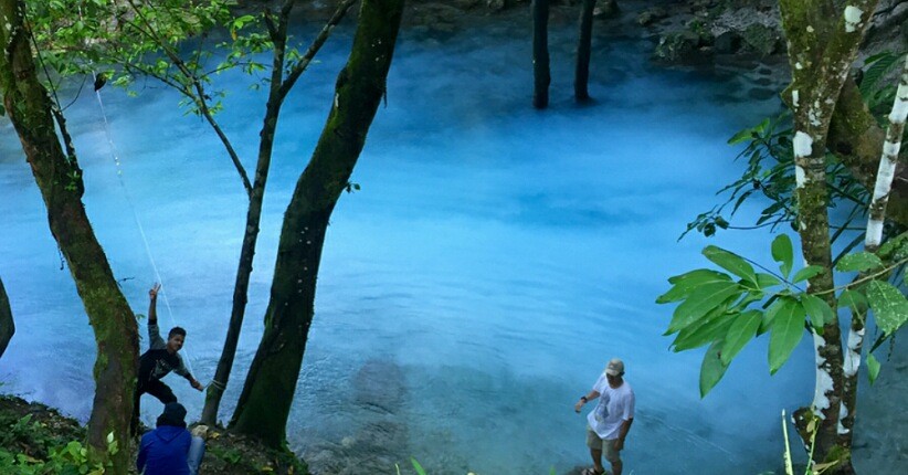 Indahnya Danau Ninivala Maluku, Airnya Kebiruan dan Mendidih