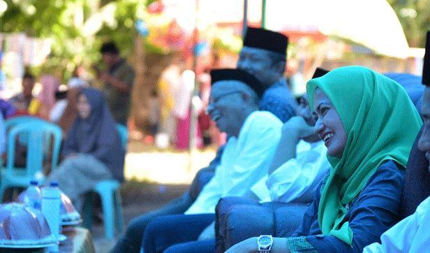 Bupati Indah Putri Indriani Tak Larang Warga Luwu Utara Pulang Kampung Bupati Indah Putri Indriani Tak Larang Warga Luwu Utara Pulang Kampung
