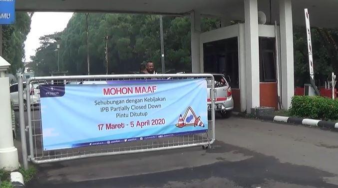 IPB Bogor Lockdown, Tak Sembarang Orang Bisa Masuk IPB Bogor Lockdown, Tak Sembarang Orang Bisa Masuk