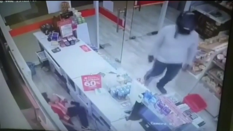 Perampokan di Minimarket, Kapolresta Denpasar Mengaku Kenali Ciri Fisik ... Perampokan di Minimarket, Kapolresta Denpasar Mengaku Kenali Ciri Fisik ...