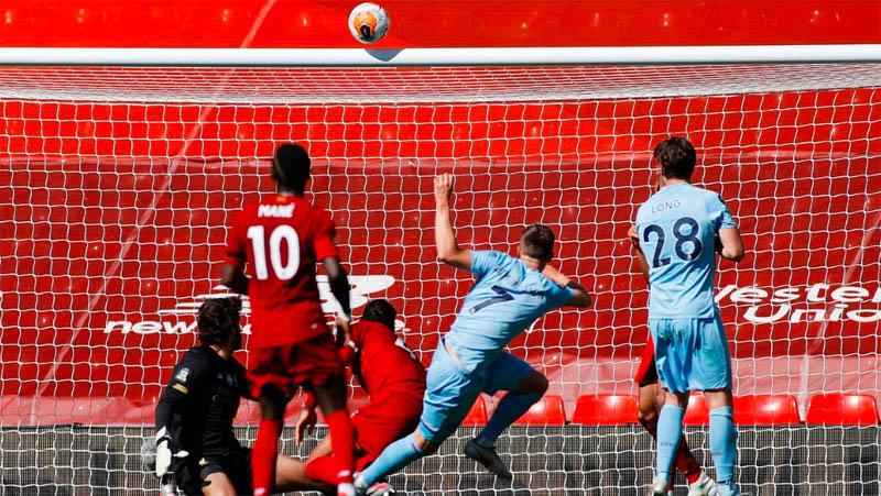 Ditahan Burnley, Liverpool Harus Kerja Keras Kejar Rekor Man City