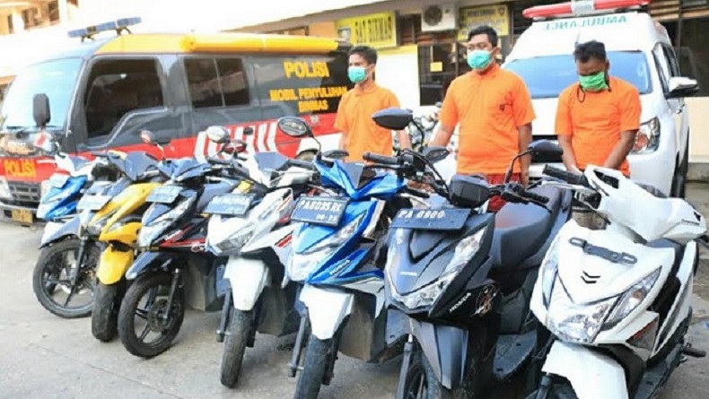 Polisi Tangkap 2 Pencuri Spesialis Motor di Jayapura, Mereka Beraksi di ... Polisi Tangkap 2 Pencuri Spesialis Motor di Jayapura, Mereka Beraksi di ...