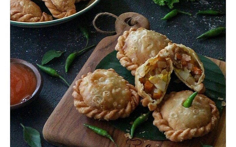 3 Cara Membuat Pastel Renyah, Rasa Lezat Diisi Telur Asin atau Daging