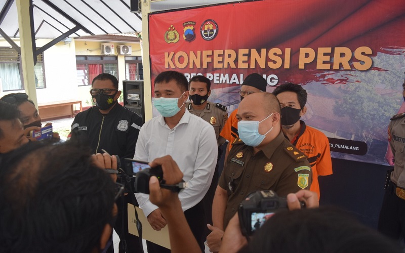 Sempat Buron 6 Tahun Tersangka Kasus Korupsi Pupuk Subsidi Dibekuk