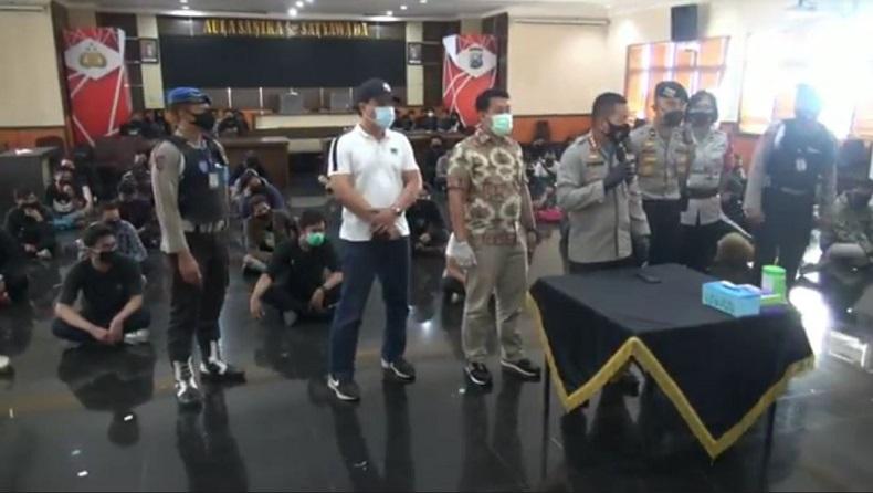 129 Demonstran Ditangkap saat Demo Ricuh Penolakan UU Cipta Kerja di Malang, 20 Reaktif