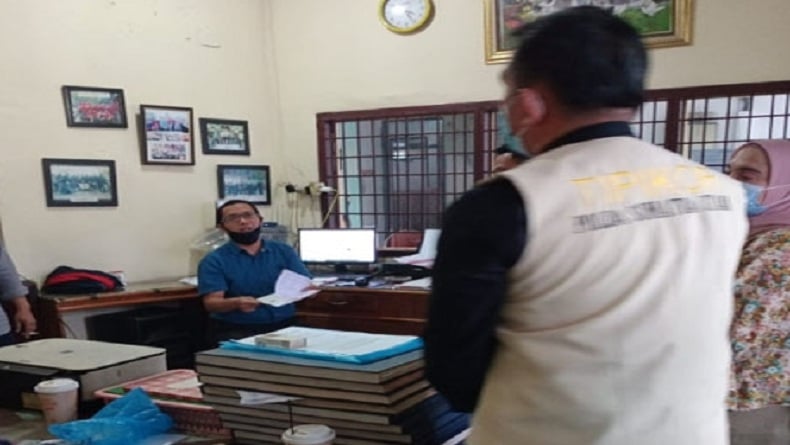 Kantor PD Pasar Kota Medan Digeledah Polda Sumut, Sejumlah Dokumen Disita Kantor PD Pasar Kota Medan Digeledah Polda Sumut, Sejumlah Dokumen Disita