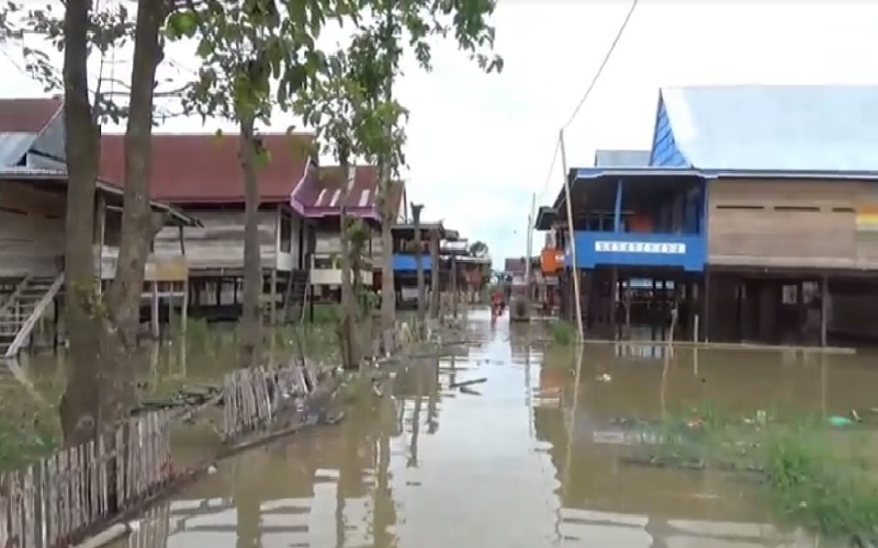 Banjir Kembali Rendam Wajo, Banyak Akses Jalan Lumpuh