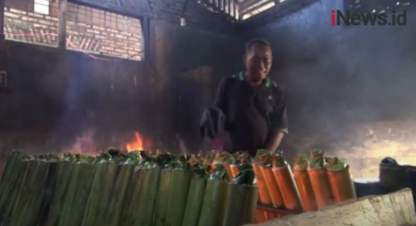Simak 6 Makanan Khas Sumatra Utara yang Terkenal dan Diburu Wisatawan Simak 6 Makanan Khas Sumatra Utara yang Terkenal dan Diburu Wisatawan