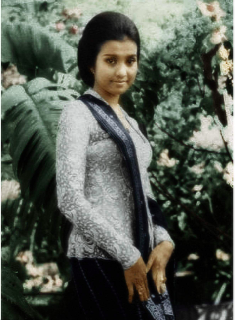 5 Potret Cantik Ida Royani Artis Top 1970-an, Awet Muda di Usia 68 Tahun