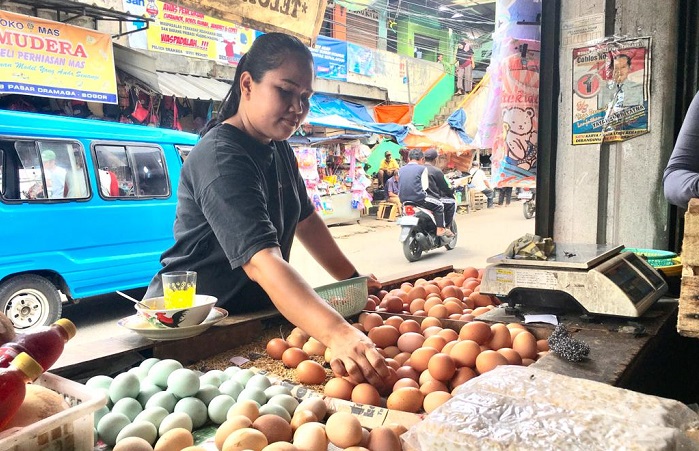 Jelang Natal-Tahun Baru Harga Telur Naik, Pedagang: Kuantitas Penjualan Merosot