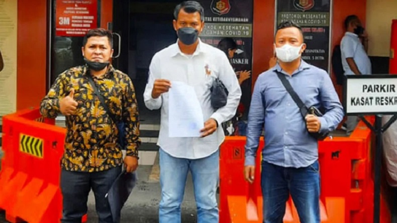 Eks Pemain Timnas Saktiawan Sinaga Laporkan 3 Akun Medsos ke Polisi ... Eks Pemain Timnas Saktiawan Sinaga Laporkan 3 Akun Medsos ke Polisi ...