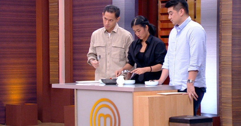 The Bottom 6 Melawan Black Team dan Hadapi Black Mystery Box, Siapa ...