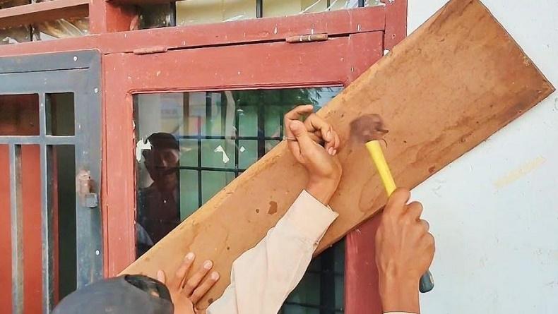 Selingkuh dengan Istri Warganya, Oknum Kades Ini Diberhentikan Bupati Selingkuh dengan Istri Warganya, Oknum Kades Ini Diberhentikan Bupati