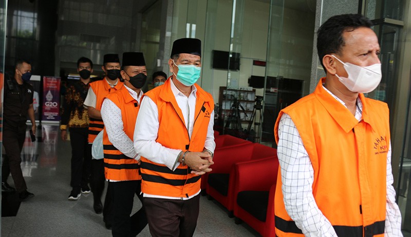 15 Terdakwa Eks dan Anggota DPRD Muara Enim Nonaktif Ikuti Sidang Kasus ... 15 Terdakwa Eks dan Anggota DPRD Muara Enim Nonaktif Ikuti Sidang Kasus ...