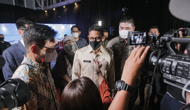 Menparekraf Sandiaga Uno Hadiri Gala Premiere Film Srimulat: Hil Yang ... Menparekraf Sandiaga Uno Hadiri Gala Premiere Film Srimulat: Hil Yang ...