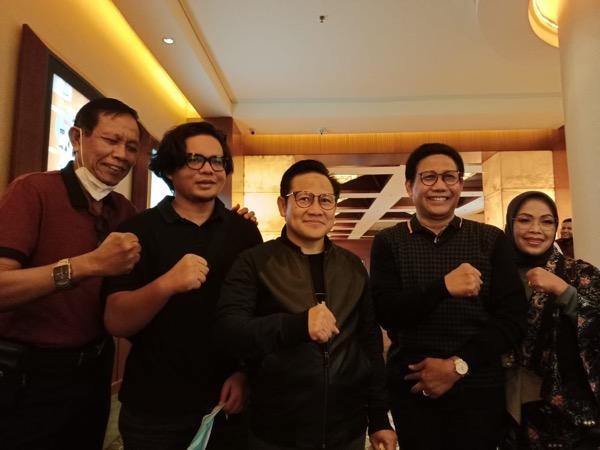 Usai Nonton Srimulat: Hil yang Mustahal, Tessy Lempar Pujian untuk ... Usai Nonton Srimulat: Hil yang Mustahal, Tessy Lempar Pujian untuk ...