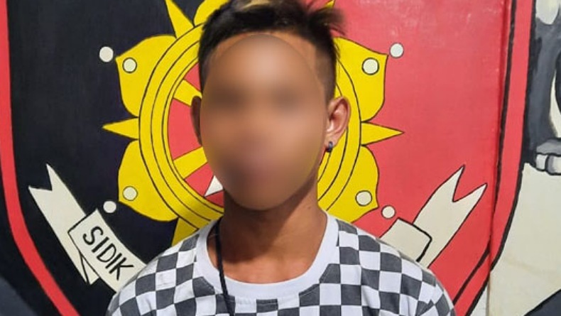 Mabuk Miras lalu Bikin Keributan sambil Bawa Sajam, Pria Ini Ditangkap ... Mabuk Miras lalu Bikin Keributan sambil Bawa Sajam, Pria Ini Ditangkap ...