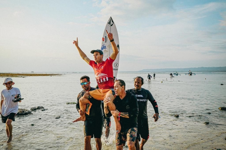World Surfing League 2022 Sukses Digelar di Indonesia, Sandiaga Uno ...