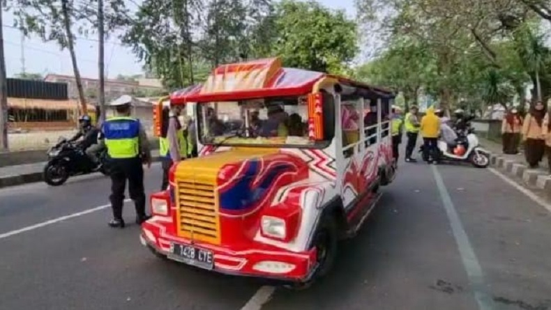 Polres Tangerang Razia Odong-Odong Pascakecelakaan Maut di Serang ... Polres Tangerang Razia Odong-Odong Pascakecelakaan Maut di Serang ...