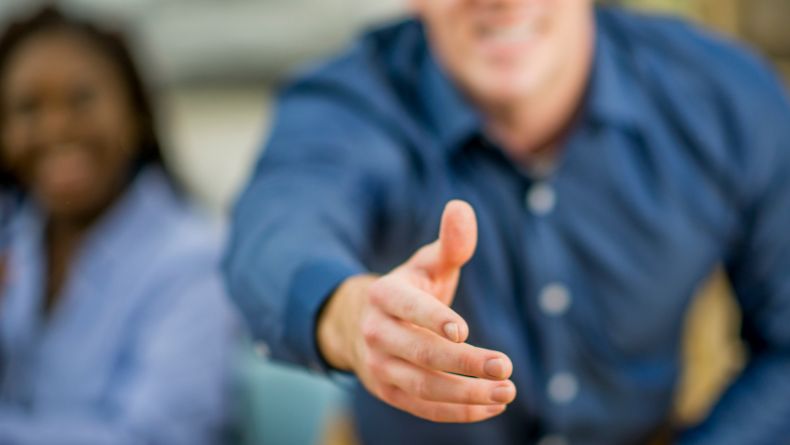 Contoh Perkenalan Diri dalam Bahasa Inggris, Lengkap dengan Struktur ...