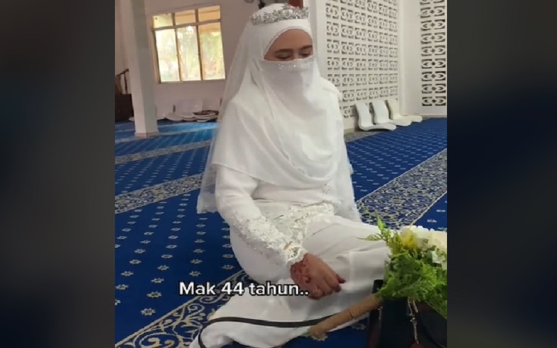 Viral Kisah Ibu Menikah Lagi dengan Pria Muda, Ternyata Teman SD Sang Anak Viral Kisah Ibu Menikah Lagi dengan Pria Muda, Ternyata Teman SD Sang Anak