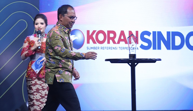 Wali Kota Makassar Ramdhan Pomanto Terima Penghargaan Best Overall di IVL 2022