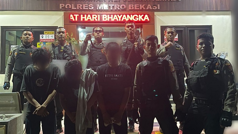 3 Remaja Di Bekasi Diciduk Polisi Saat Sedang Nongkrong Ternyata Bawa