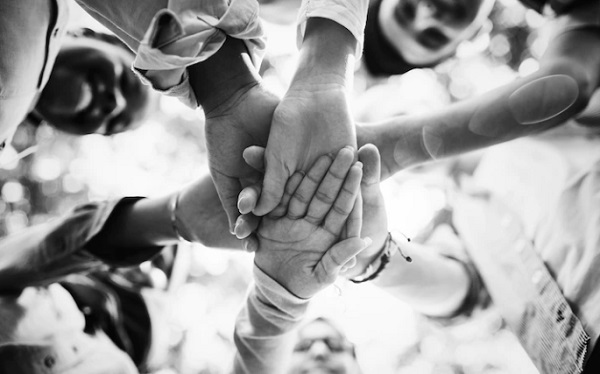 29 Contoh Sikap yang Dapat Menjaga Persatuan dan Kesatuan Bangsa