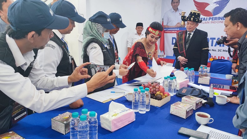 Komisioner KPU Sumut: Perindo Sumut Kami Nyatakan Memenuhi Syarat Jadi ... Komisioner KPU Sumut: Perindo Sumut Kami Nyatakan Memenuhi Syarat Jadi ...