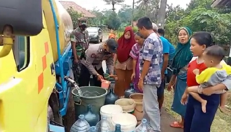Warga Tenjo Bogor Kekurangan Air Bersih gegara Sungai Keruh