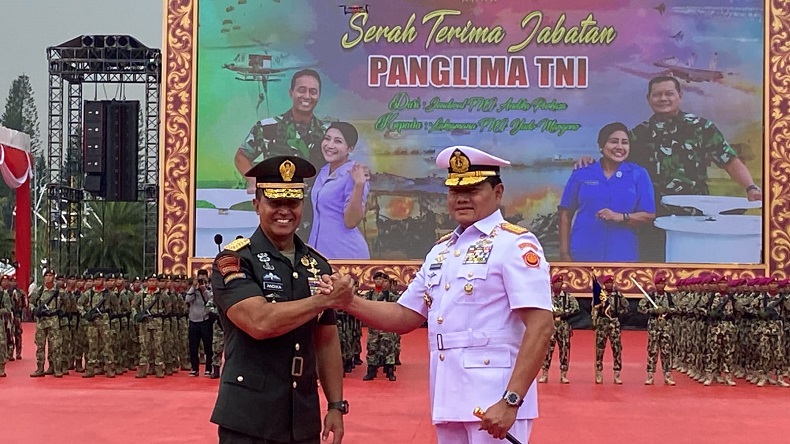 Sertijab Panglima TNI, Jenderal Andika dan Laksamana Yudo Salam Komando