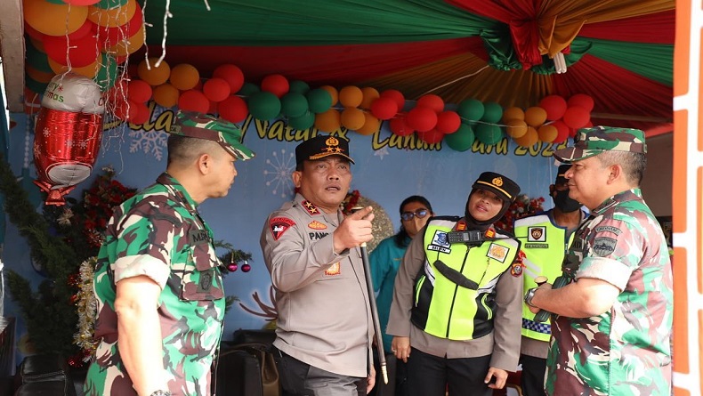 Cek Sejumlah Gereja, Kapolda Sumut Pastikan Perayaan Natal Aman Cek Sejumlah Gereja, Kapolda Sumut Pastikan Perayaan Natal Aman