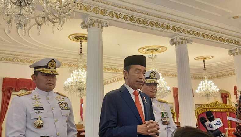 Jokowi Ungkap Alasan Pilih Laksamana Muhammad Ali Jadi KSAL Jokowi Ungkap Alasan Pilih Laksamana Muhammad Ali Jadi KSAL