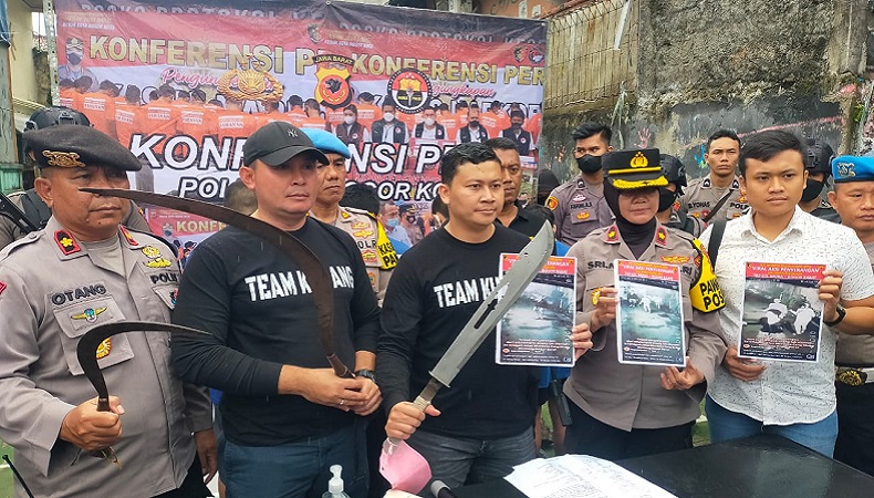 Ancam Warga Pakai Sajam, 3 Pemuda di Bogor Ditangkap