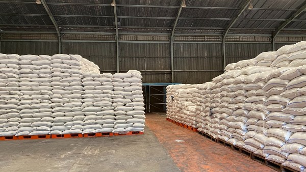 Pasar Induk Cipinang Diguyur Beras Impor 24.000 Ton, Dijual ke Masyarakat di Bawah HET