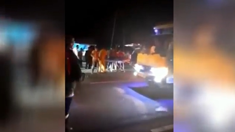 Bus dan 2 Motor Tabrakan di Bojonegoro, 4 Orang Tewas