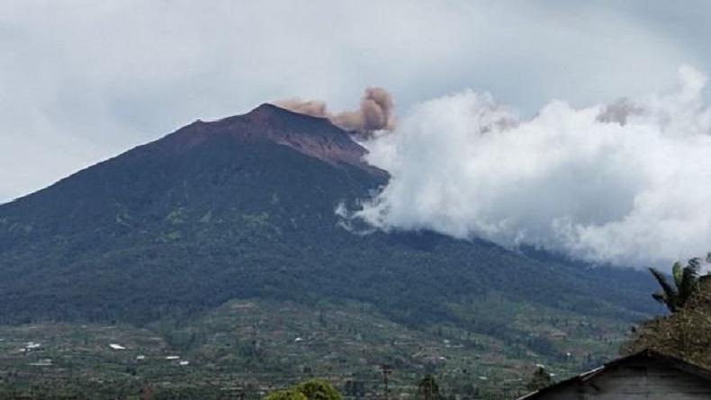 Aktivitas Menurun Pascaerupsi, Gunung Kerinci Kembali Dibuka untuk Pendakian