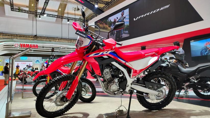 Mengaspal di IIMS 2023, Intip Perbedaan Honda CRF250L Jalanan dan Versi Rally