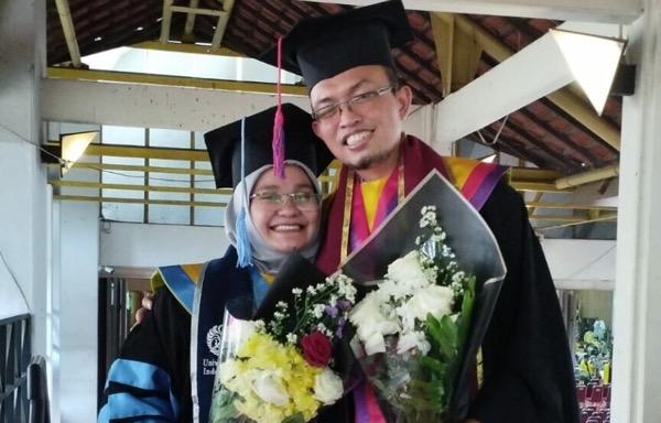 So Sweet! Pasutri Ini Kompak Raih Gelar Doktor UI Bersamaan, Apa Rahasianya?