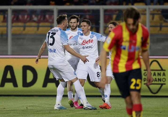 Hasil Lecce Vs Napoli Menang Lagi Il Partenopei Makin Kokoh Di Puncak