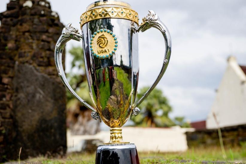 Ini Penampakan Trofi Baru Liga 1 yang Diangkat PSM, Ada Simbol Garuda