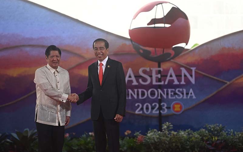 Presiden Jokowi Sambut Kedatangan Presiden Filipina di KTT ASEAN