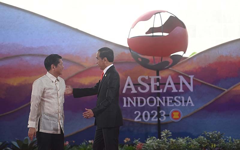 Presiden Jokowi Sambut Kedatangan Presiden Filipina di KTT ASEAN