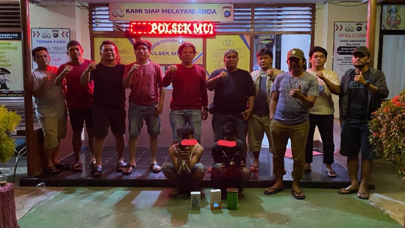 Polisi Amankan 2 Unit PIP di Perairan Tembelok Mentok Bangka Barat Polisi Amankan 2 Unit PIP di Perairan Tembelok Mentok Bangka Barat
