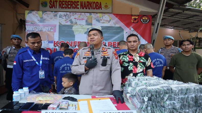 Polisi Sita 50 426 Obat Butir Terlarang Dari 4 Pengedar Di Sukabumi