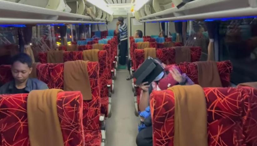 Sebut Saja Mawar, Pelayanan Bus Ini di Luar Nalar - Bagian All