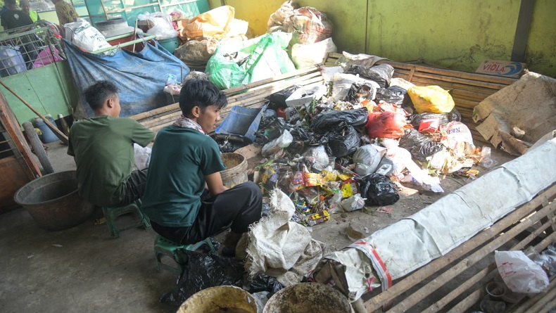 Produksi Sampah Plastik Purwakarta 20 Ton Per Hari Ancam Pencemaran